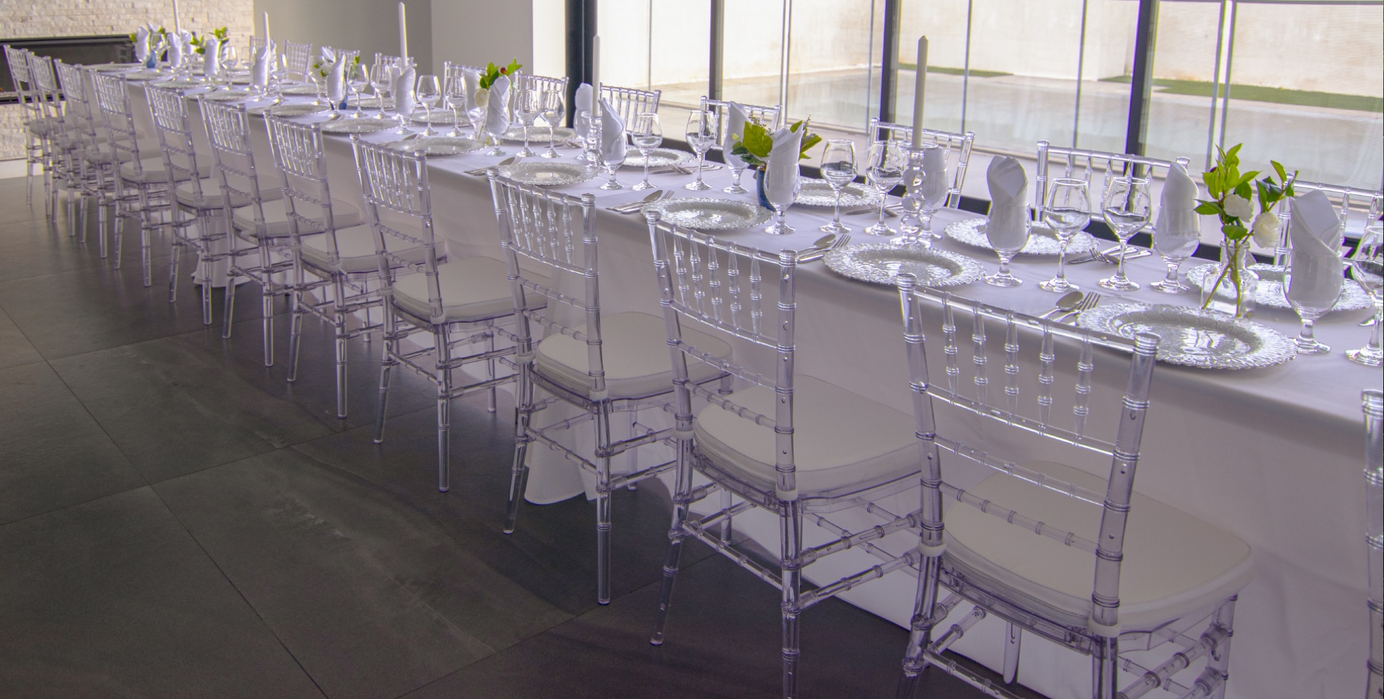 How To Host A Successful Holiday Dinner Party - Trio Event Rentals